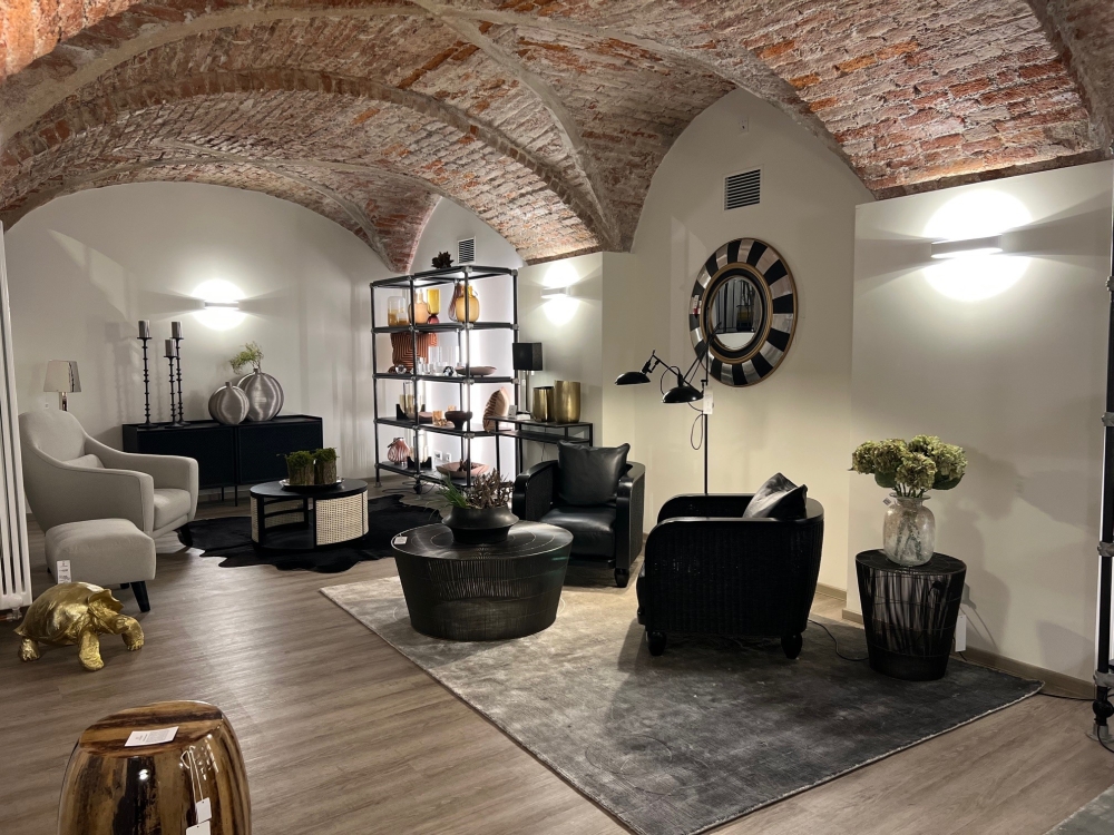 Flagship Stores - Lambert Online Shop