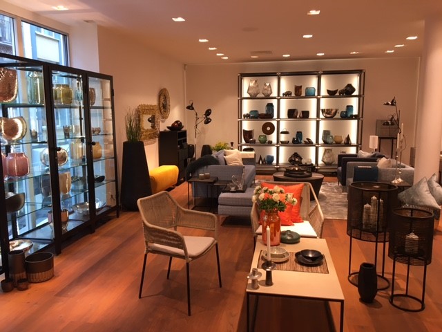 Flagship Stores - Lambert Online Shop